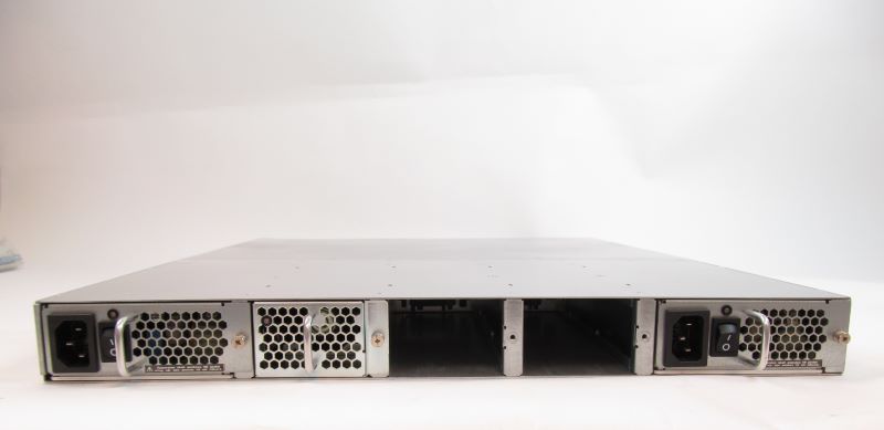 Brocade BR-4100 4GB 32-Port Switch 32 Active Ports, Includes Rail Kit ...