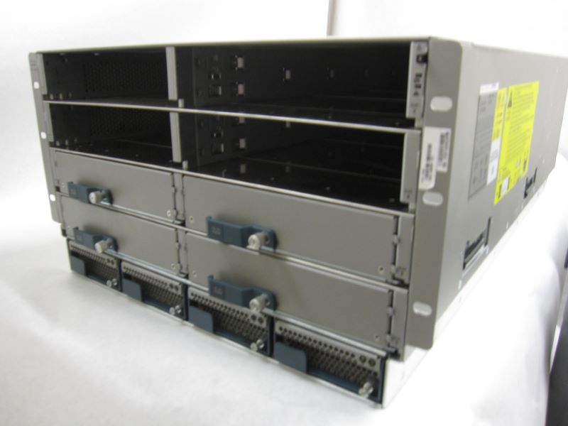 CISCO UCS 5108 Chassis 2x 2208XP 4x Platinum PSU 8xFiller Panels 8xFans ...