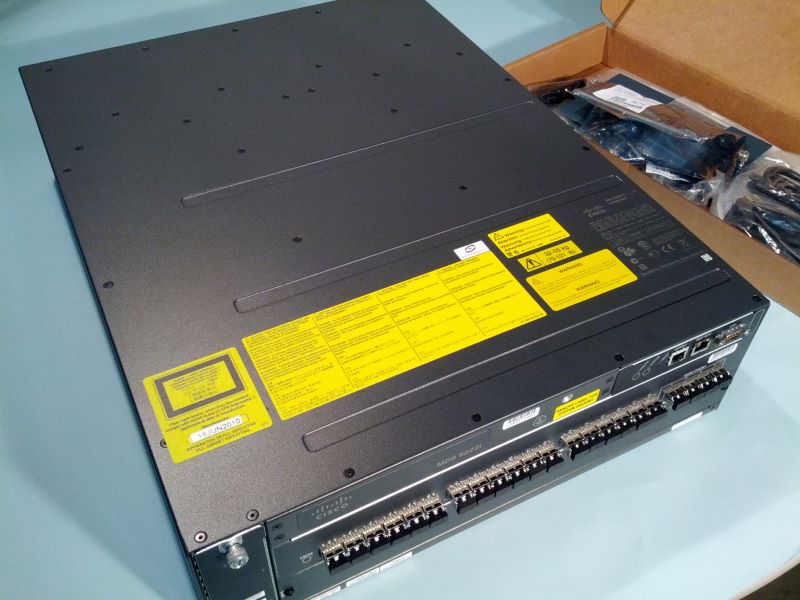 Cisco MDS-C9222i-K9 18-Port Fibre Channel 4-Port GE Modular Switch