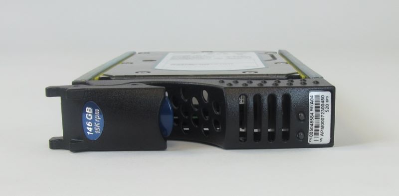 EMC 005048584 146GB 15K RPM Fiber Channel DAE Hard Disk Drive