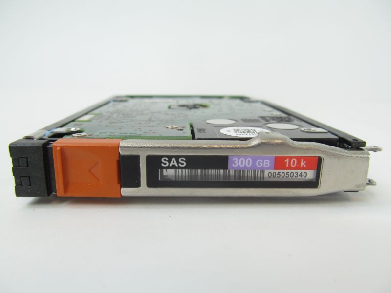 EMC 005050340 300GB 10K 2.5" 6GBPS 0B26070 VNX SAS Drive