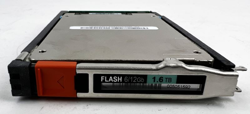 EMC 005051592 1.6TB SSD 2.5" UNITY