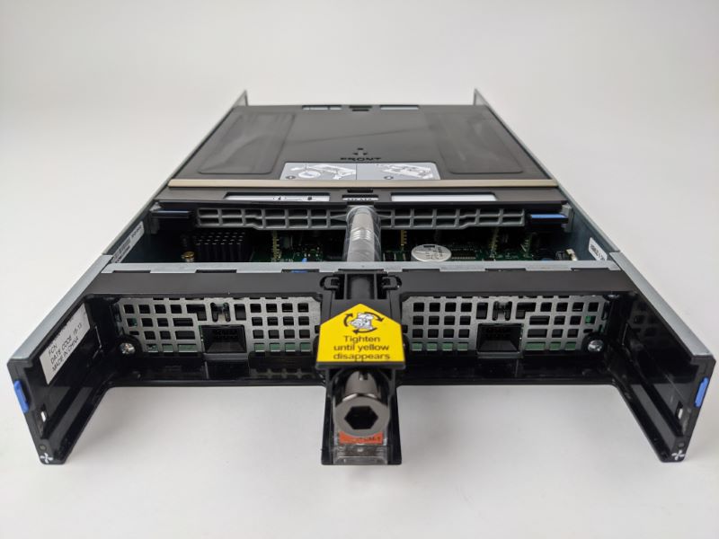 EMC 110-201-004D-06 Service Processor for VNX7600