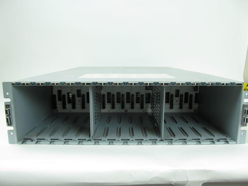 Hitachi DF-F800-RKAK SAS/SATA Drive Expansion Tray, AMS2000 AMS2100 AMS2300