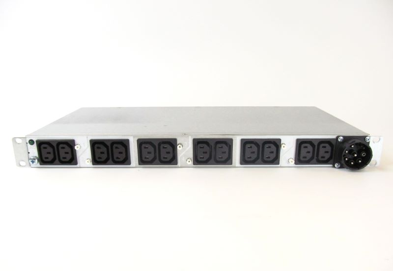 IBM 00FW790 Power Distribution Unit 200-240VAC with 13 Outlets